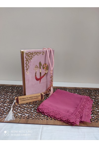 Isimli Kuranı Kerim Orta BOY(16X24)(PUDRAPEMBE) Namazörtüsü,incitesbih Ayraç Seti - A. Hüsrev Altınbaşak (Ciltli) Isimli Kuranı Kerim Orta BOY(16X24)(PUDRAPEMBE) Namazörtüsü,incitesbih Ayraç Seti - A. Hüsrev Altınbaşak (Ciltli)