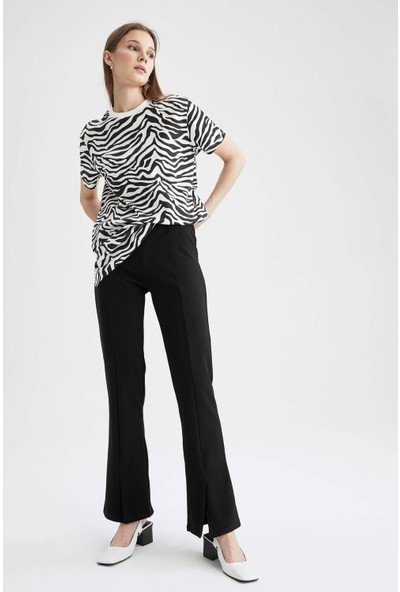 DeFacto Regular Fit İspanyol Yırtmaçlı Paça Ottoman Pantolon X0319AZ22SP