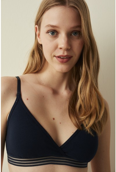 Penti Lacivert Triangle Çıkarılabilir Pedli Cotton Sütyen Penti Lacivert Triangle Çıkarılabilir Pedli Cotton Sütyen