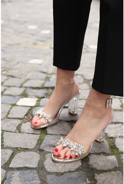 Trendbu Ayakkabı Kadın Şeffaf Taşlı Gümüş Topuklu Ayakkabı