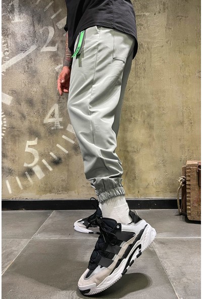 Denim Republic Erkek Gri Kalın Kumaş Bol Jogger Pantolon Denim Republic Erkek Gri Kalın Kumaş Bol Jogger Pantolon