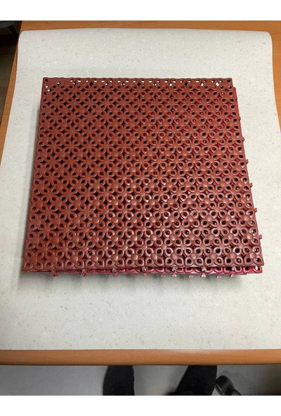 Özbalban 33 x 33 cm. Geçgili Plastik Paspas Yer Karosu Gül Desenli Bordo