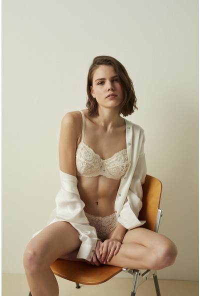 Penti Ekru Curvy Lace Sütyen Penti Ekru Curvy Lace Sütyen
