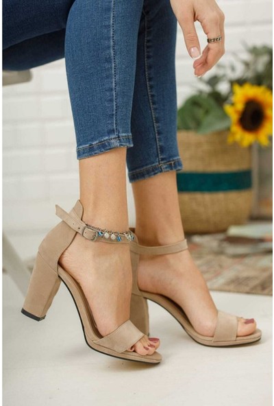 Kılınç Kafkaslar 9 Cm. Kalın Topuklu Kadın Abiye Tek Bant Ayakkabı Kılınç Kafkaslar 9 Cm. Kalın Topuklu Kadın Abiye Tek Bant Ayakkabı