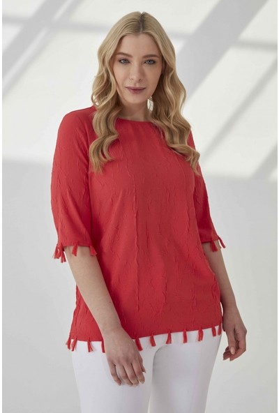 Selen Giyim Büyük Beden Kol Ucu Ve Etek Ucu Püsküllü Bluz Selen Giyim Büyük Beden Kol Ucu Ve Etek Ucu Püsküllü Bluz