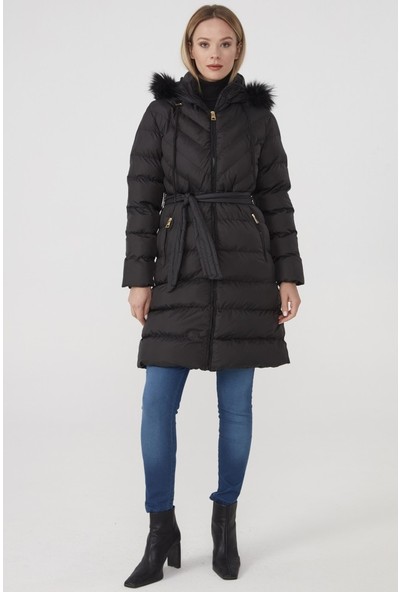 Selen Giyim Üstü Verev Kapitone Uzun Mont Selen Giyim Üstü Verev Kapitone Uzun Mont