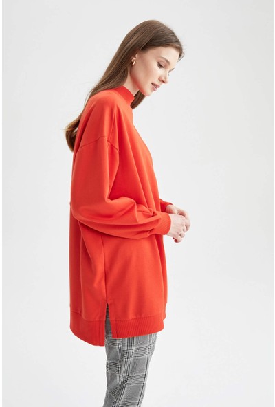 DeFacto Oversize Fit Basic Yarım Balıkçı Yaka İnce Sweatshirt Kumaşı Sweatshirt Tunik X1586AZ22SP DeFacto Oversize Fit Basic Yarım Balıkçı Yaka İnce Sweatshirt Kumaşı Sweatshirt Tunik X1586AZ22SP