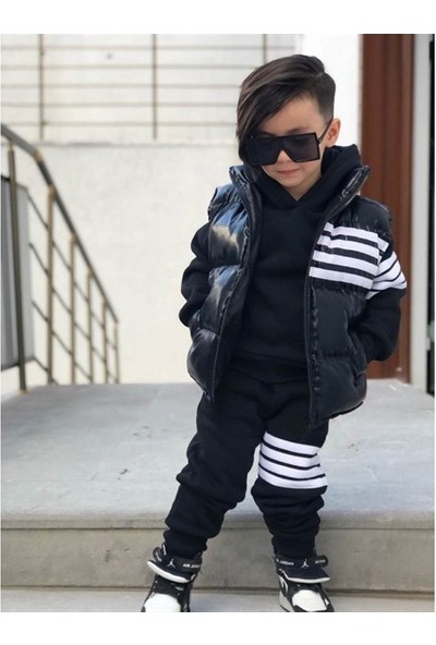 Quzucuk Kids Erkek Çocuk Siyah Şişme Yelekli Eşofman Takımı Quzucuk Kids Erkek Çocuk Siyah Şişme Yelekli Eşofman Takımı
