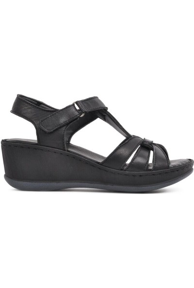Castle Black Siyah Hakiki Deri Kadın Sandalet