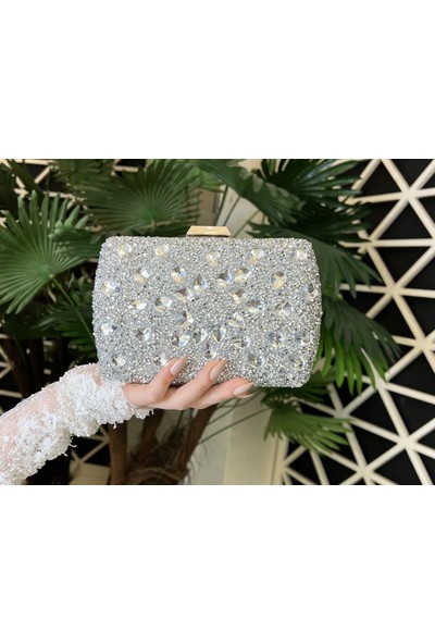 By Beyaz Wedding Büyük Parlak Taşlı Gelin Abiye Çantası