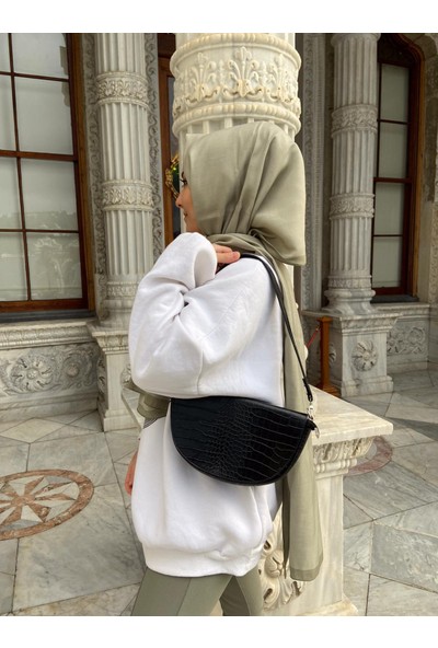 Sembags Kadın Timsah Desenli Koldan Çanta Siyah Sembags Kadın Timsah Desenli Koldan Çanta Siyah