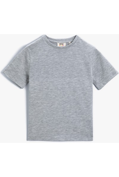 Koton Bisiklet Yaka Normal Kalıp Düz Gri Erkek Çocuk T-Shirt - 2SKB10132TK Koton Bisiklet Yaka Normal Kalıp Düz Gri Erkek Çocuk T-Shirt - 2SKB10132TK