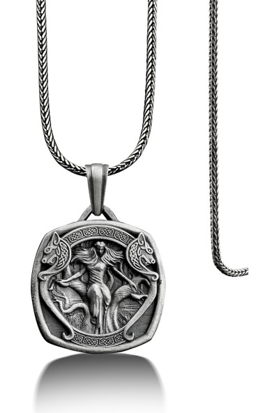 By Silver Stone Tanrıça Mara Madalyon Gümüş Kolye