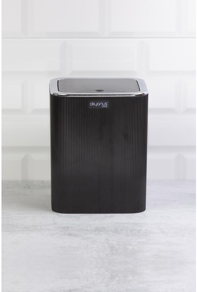 Okyanus Home Siyah Çizgili Kare Çöp Kovası Okyanus Home Siyah Çizgili Kare Çöp Kovası