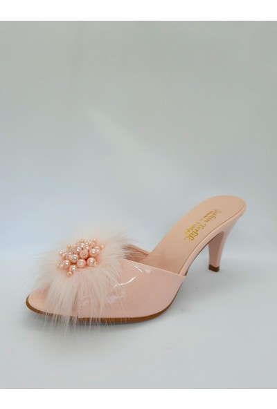 Şahinler Düğün-Nişan-Kına-Abiye ve Çeyiz Terliği