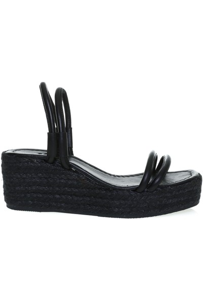 Fabrika Siyah Dolgu Topuk Ayakkabı