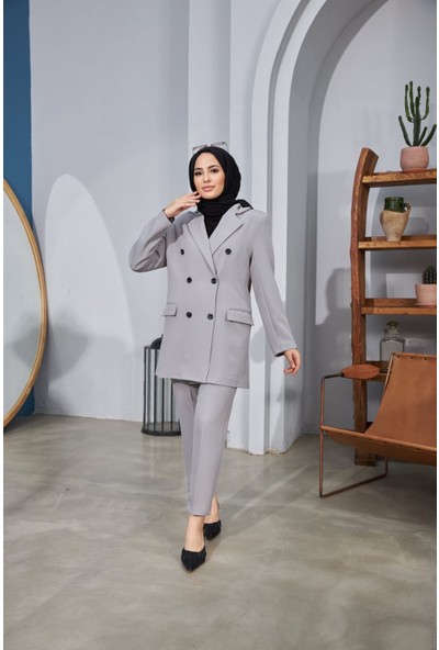 Moda Asrın Asrın Ceketli Takım