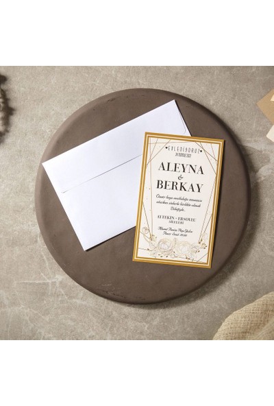 Davetiyebul Sarı Çerçeveli Beyaz Gül Motifli Düğün Davetiyesi Davetiyebul Sarı Çerçeveli Beyaz Gül Motifli Düğün Davetiyesi