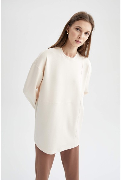 DeFacto Regular Fit Bisiklet Yaka Yumuşak Dokulu Sweatshirt Tunik W8747AZ22SP