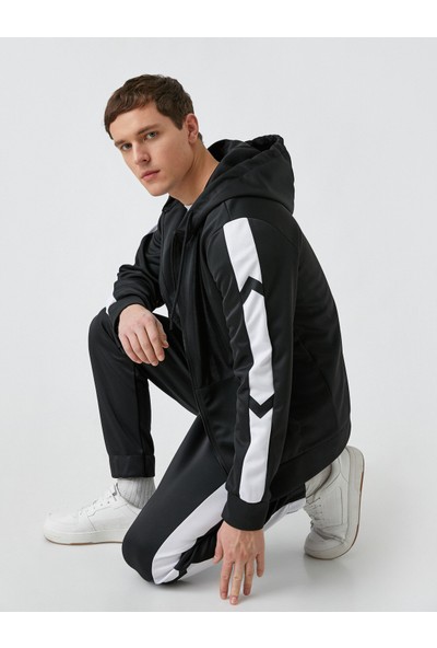 Koton Vintage Şeritli Kapşonlu Sweatshirt Koton Vintage Şeritli Kapşonlu Sweatshirt