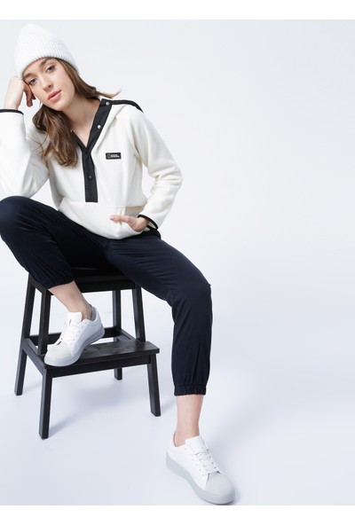 National Geographic C-W-Nijer Kapüşonlu Standart Kalıp Düz Ekru Kadın Sweatshirt National Geographic C-W-Nijer Kapüşonlu Standart Kalıp Düz Ekru Kadın Sweatshirt
