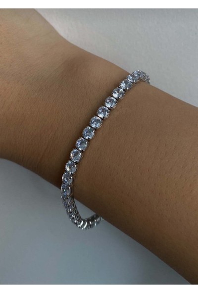 Livs Accessories Çelik Bileklik Suyolu Zirkon Taşlı Gümüş Kaplama Livs ÇE-07-0145 Livs Accessories Çelik Bileklik Suyolu Zirkon Taşlı Gümüş Kaplama Livs ÇE-07-0145
