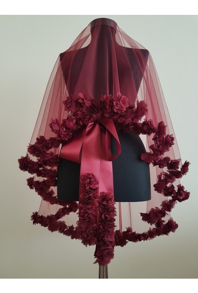 Marifetli Hanım Çicek Süslemeli Duvak Kuşak Takımı