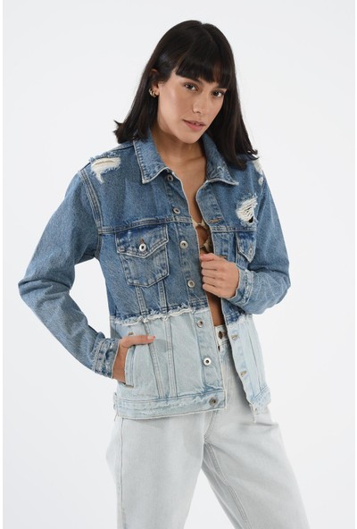 Cross Jeans Regular Fit Çift Renkli Yıpratma Detaylı Jean Ceket C 4538-061 Cross Jeans Regular Fit Çift Renkli Yıpratma Detaylı Jean Ceket C 4538-061