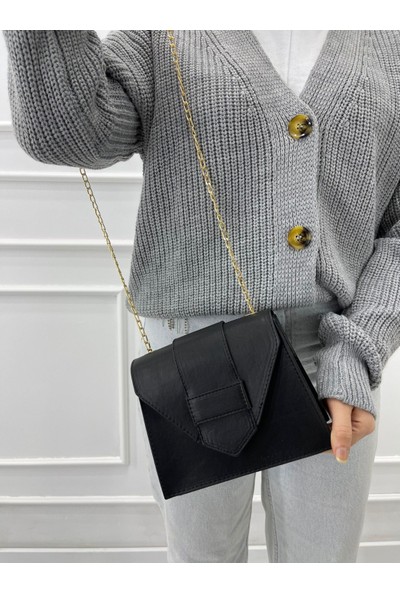 Mottoda Moda Siyah Renk Kalıp Zincirli Çanta CB226