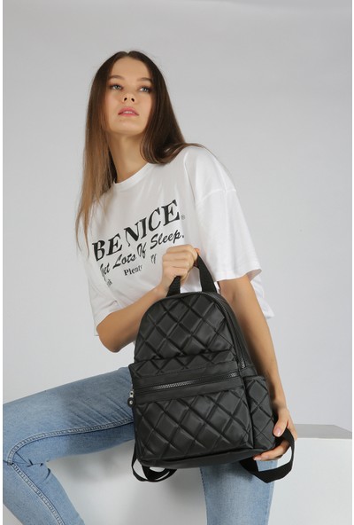 Etka Çanta Kadın Siyah Kapitoneli Saten Sırt Çantası Etka Çanta Kadın Siyah Kapitoneli Saten Sırt Çantası