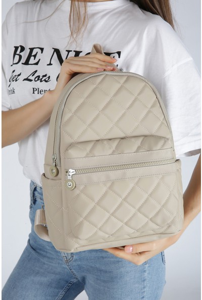 Etka Çanta Kadın Vizon Kapitoneli Saten Sırt Çantası Etka Çanta Kadın Vizon Kapitoneli Saten Sırt Çantası