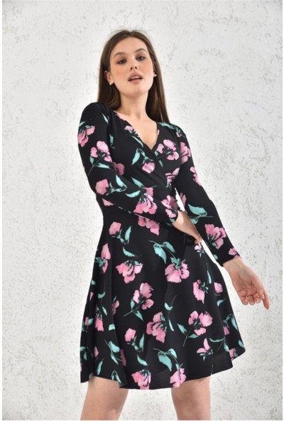 Lovie Kadın Çiçek Desenli Anvelop Yaka Örme Elbise Lovie Kadın Çiçek Desenli Anvelop Yaka Örme Elbise