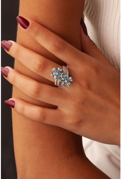 Sette Mavi Renk Çiçekli Yüzük Sette Mavi Renk Çiçekli Yüzük