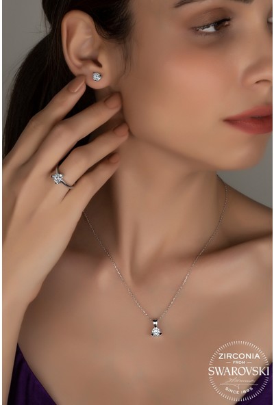 Union Takı Union Swarovski Zirconia Kadın Kalpli 3 Tırnak Gümüş Set Union Takı Union Swarovski Zirconia Kadın Kalpli 3 Tırnak Gümüş Set