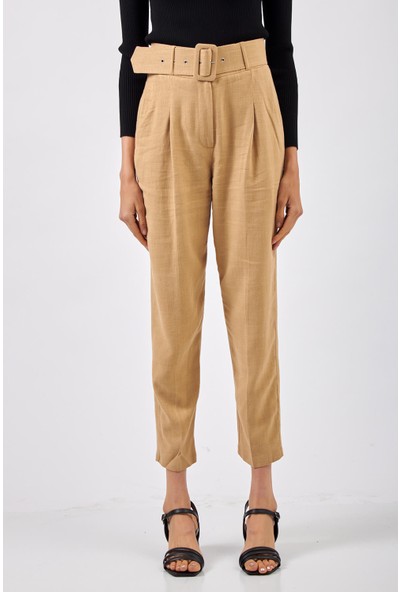 Coral Kaplama Kemerli Pantolon Camel