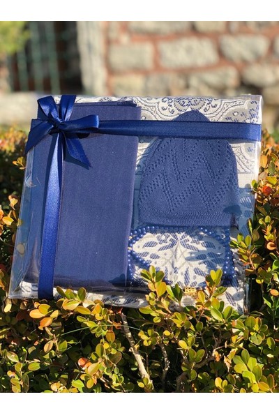 Nehir Hediyelik Çeyizlik Bohçalık Hediyelik Takkeli Başörtülü Seccade Seti