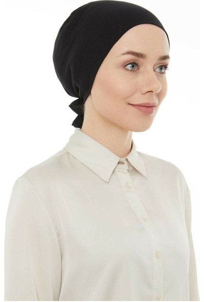 Başel Stores Dikişsiz Bağlamalı Penye Bone - Siyah Başel Stores Dikişsiz Bağlamalı Penye Bone - Siyah