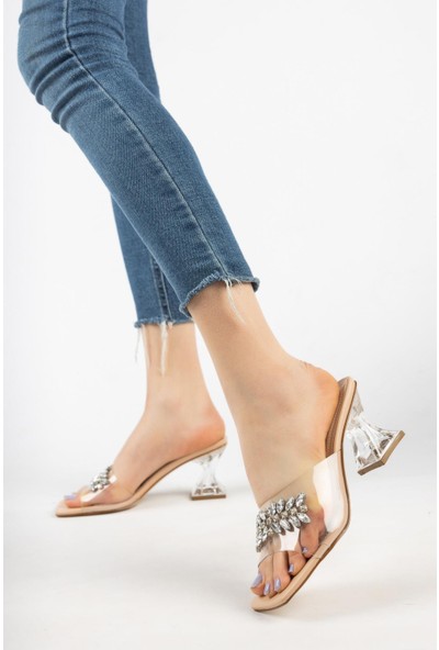 Moda Değirmeni Kadın Şeffaf Taşlı Terlik MD1071-122-0004 Moda Değirmeni Kadın Şeffaf Taşlı Terlik MD1071-122-0004