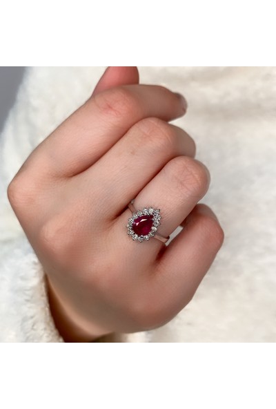 KAYRA Büyük Anturaj Yakut ve Pırlantalı PÇY16 KAYRA Büyük Anturaj Yakut ve Pırlantalı PÇY16