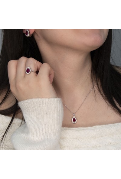 KAYRA Büyük Damla Yakut ve Pırlantalı Takım PT05 KAYRA Büyük Damla Yakut ve Pırlantalı Takım PT05