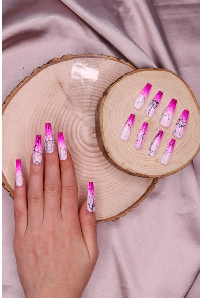 Mujgan 12'li Çizgi Desenli Fuşya Takma Tırnak T52 Mujgan 12'li Çizgi Desenli Fuşya Takma Tırnak T52