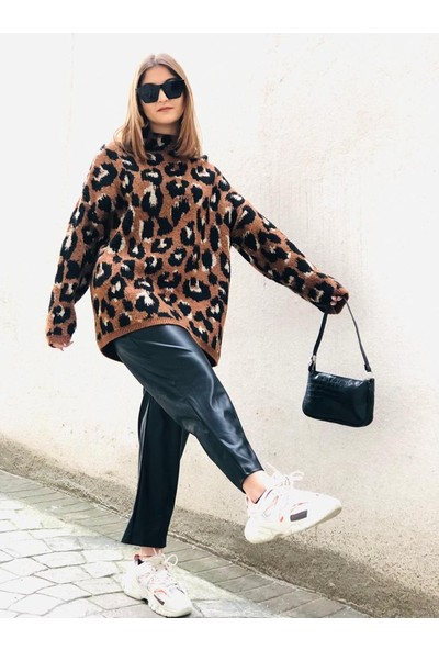 By Ezgi Apanay Siyah Deri Pantolon