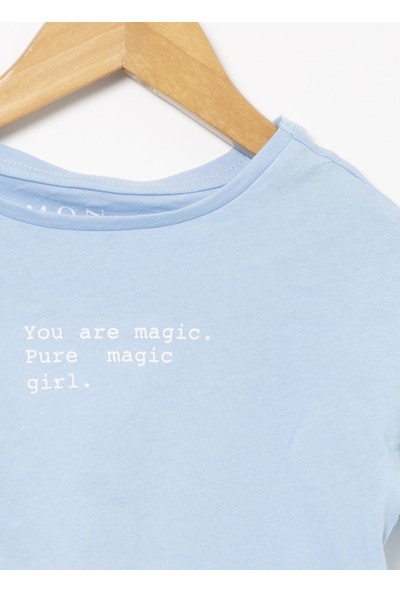 Limon Bsc Girl 04 Mavi Bisiklet Yaka Kısa Standart Fit Baskılı Kız Çocuk T-Shirt Limon Bsc Girl 04 Mavi Bisiklet Yaka Kısa Standart Fit Baskılı Kız Çocuk T-Shirt