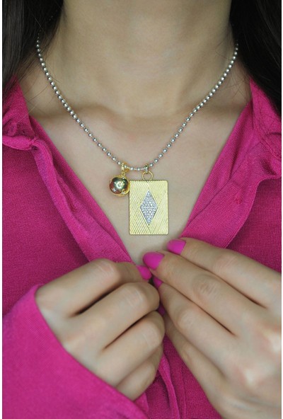 Medcezir Kare Plaka Baklama Kesim Gümüş Kolye Medcezir Kare Plaka Baklama Kesim Gümüş Kolye