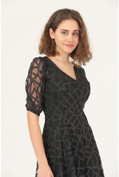 Ottawe Simli Flok Tül Ön Arka V Yaka Yarım Kol Kloş Midi Boy Elbise Ottw- 5063 Ottawe Simli Flok Tül Ön Arka V Yaka Yarım Kol Kloş Midi Boy Elbise Ottw- 5063