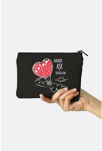 Clutch Havada Aşk Kokusu Var Kanvas Makyaj Çantası Clutch Havada Aşk Kokusu Var Kanvas Makyaj Çantası