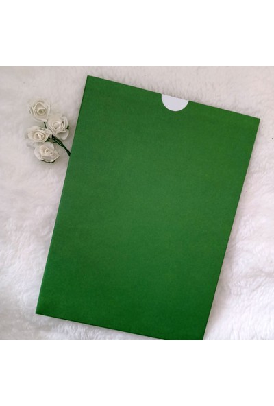 Dekorden Yeşil Davetiye Zarfı