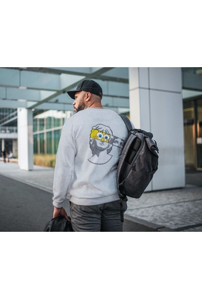Uni Oversize Süngerbob Sırt Baskılı Şardonlu Sweatshirt