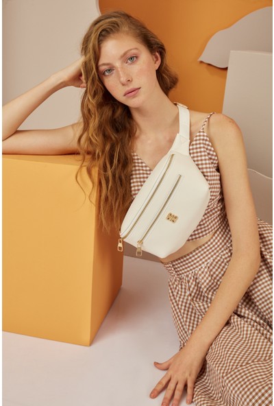 Pierre Cardin Beyaz Kadın Bel Çantası 05PO22Y1542-P By Pierre Cardin Beyaz Kadın Bel Çantası 05PO22Y1542-P By