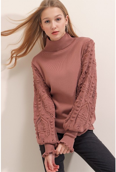 AQE FASHION Kadın Tarçın Yarım Balıkçı Kolu Dantel Detaylı Kazak